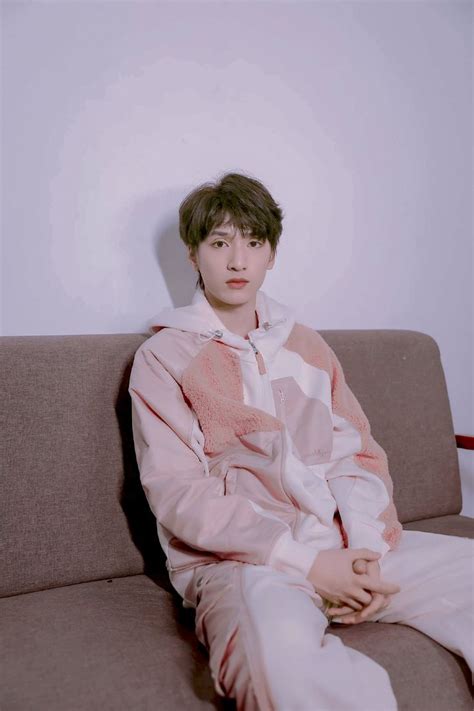 Ghim Của Kim NgÃ¢n Trên Nghiêm Hạo Tường Tượng