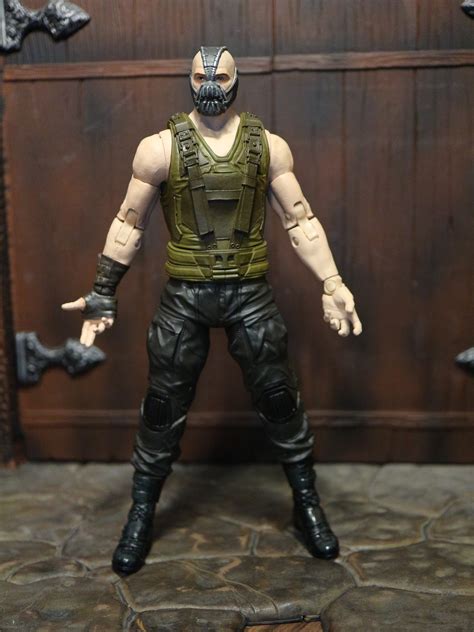 Batman Arkham Origins Bane Figure