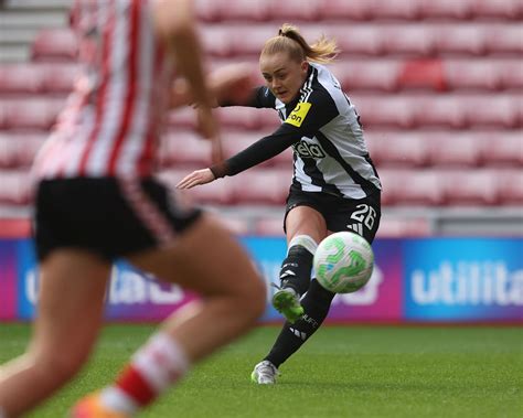 Lumsden Nominated For Barclays Womens Championship Goal Of The Month