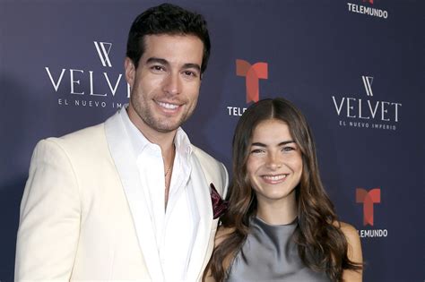 ¿quién Es La Nueva Novia De Danilo Carrera Conoce Más De Camila Velayos