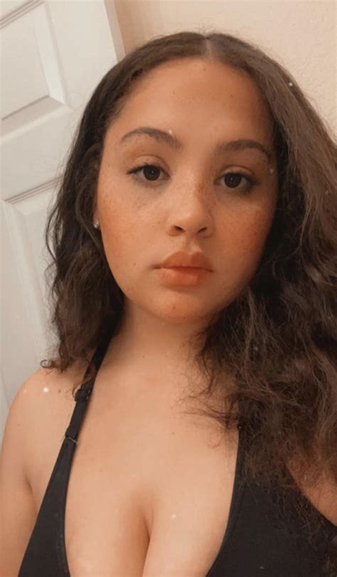 My Friend Did My Makeup What Do You Think And Happy Friday 💘 R Selfie
