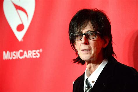 Ric Ocasek Lead Singer Of The Cars Dies At 75 Abc News