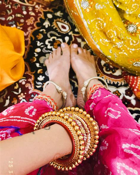 Nidhi Tapadias Feet