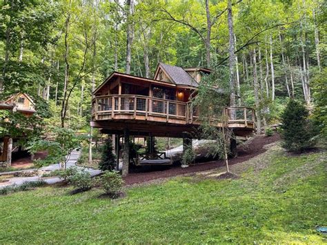 Treehouse Grove In Gatlinburg Tn Caddywampus Life