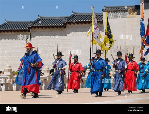 Guardians Dressed In Traditional Joseon Dynasty Clothing Guard