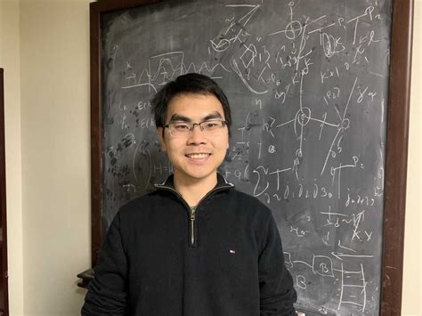 Analog Quantum Simulation And Quantum Many Body Dynamics In Atomic