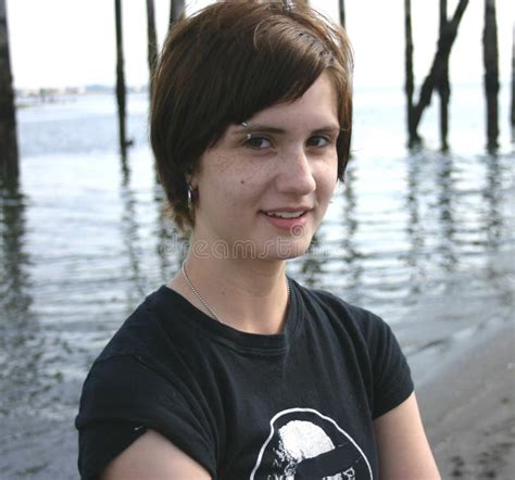 Hola Muchachos Imagen De Archivo Imagen De Ceja Rebelde 210631