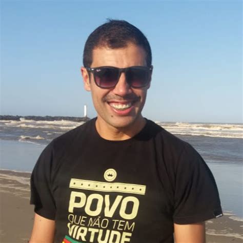 Carlos Pires Archdaily