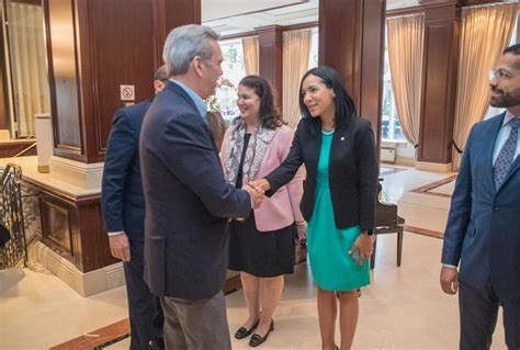 Presidente Luis Abinader Es Recibido Por El Embajador Iván Ogando Lora