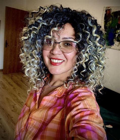 Minodora Mii De Euro Pentru O Reprezentație