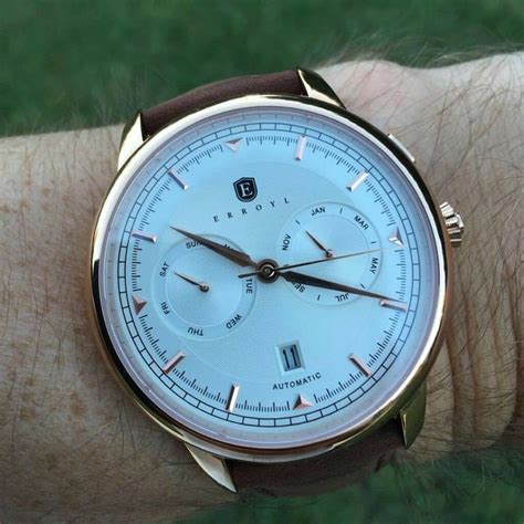 White Dial Chronographs Like Rolex Split Second Chronograph