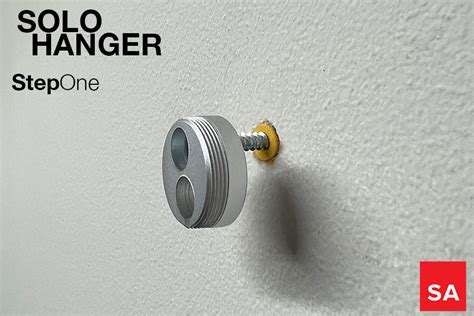 Solo Hanger