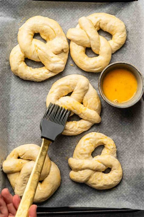 Easy Homemade Soft Pretzels Recipe Splash Of Taste