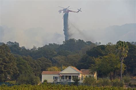 Wine Country Fires Saturday New Evacuations Winds Whip Flames