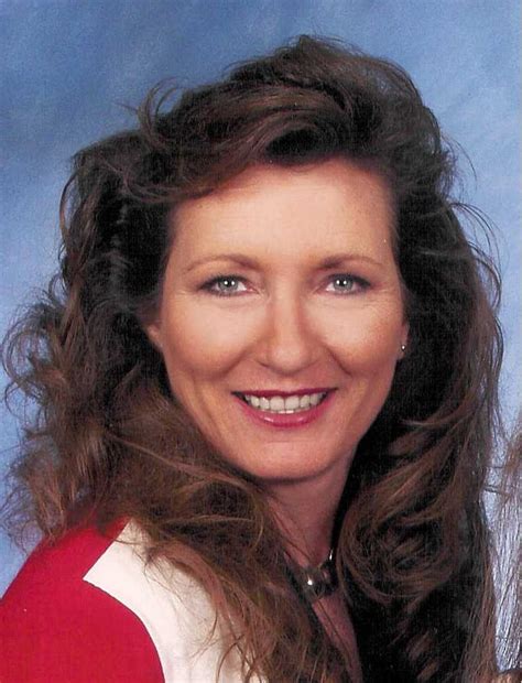 Julie Ueckers Instagram Twitter And Facebook On Idcrawl