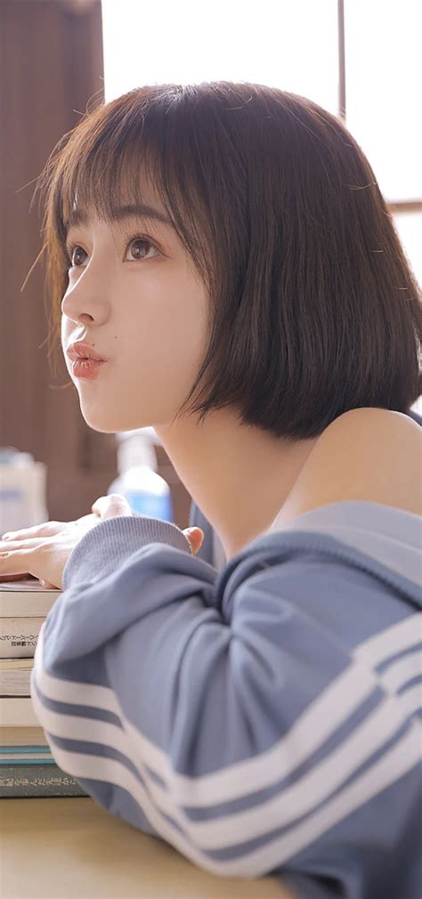 短发女孩 花瓣网