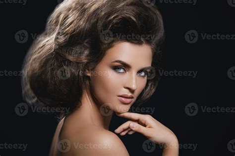 Gorgeous Woman With A Beautiful Hairstyle And Make Up 16199442 Stock