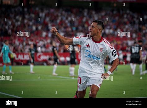 Seville Spain 12 September 2025 Alexis Sanchez Sevilla Fc