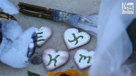 Idaho University Murders Community Sets Up Memorials For 4 Slain