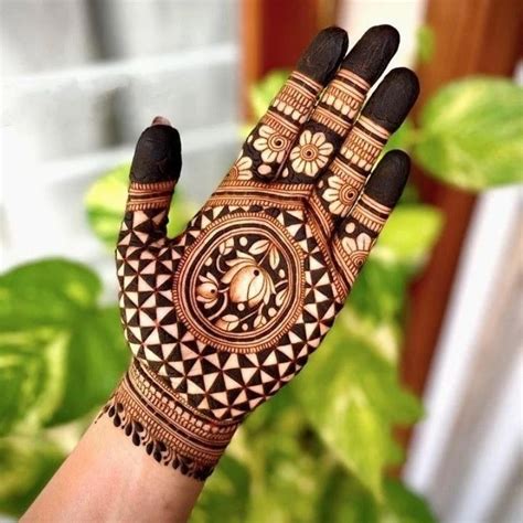 200 Cute Front Hand Simple Mehndi Designs For Beginner