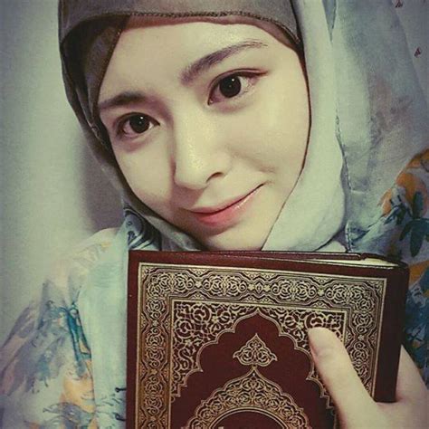 Gambar Gadis Korea Bertudung Jadi Viral