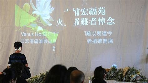 Doa Dan Bunga Untuk Korban Kebakaran Wang Fuk Court Hong Kong