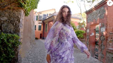 Deva Cassel La Fille De Mbellucci Et Vcassel égérie De La Campagne