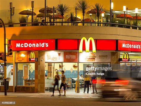 Mcdonalds Night Photos And Premium High Res Pictures Getty Images