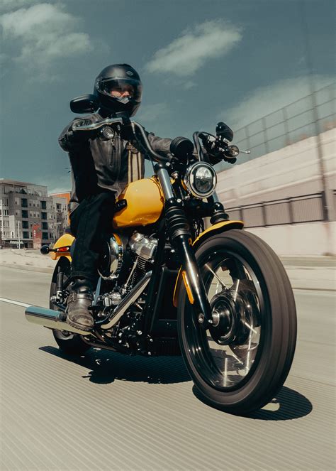 Harley Davidson Bobber Bikes Pictures And Specifications And S