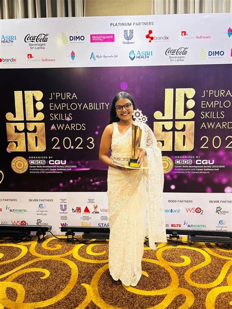 Fourth Year Physics Special Student Wins The Besa Trophy For Applied