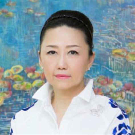 Varnnee Chearavanont Ross Fwe