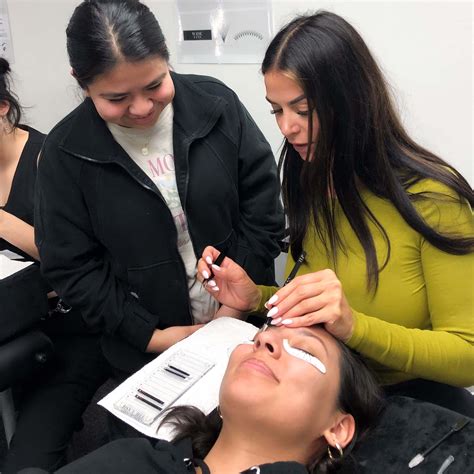Arizona Accredited Lash Tech Training Join The Best School The Lash Professional