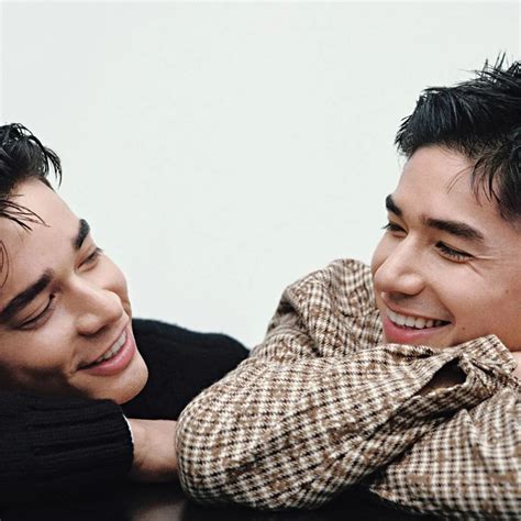 李小璐贾乃亮甜蜜大婚 霍思燕秦岚当伴娘杨幂缺席