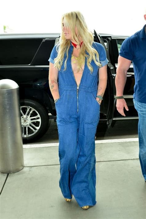 Kesha Sexy 32 Photos Thefappening