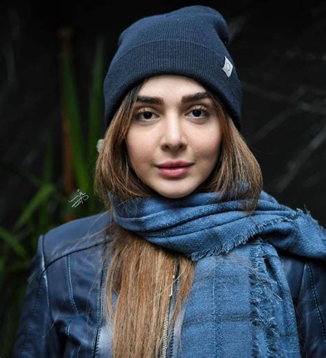 تصاویر مراسم سالگرد بیتا فرهی و رونمایی از کتاب زندگینامه‌ی او روزنو