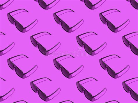 A Pattern Of Beautiful Sunglasses On A Purple Background Stock Illustration Illustration Of