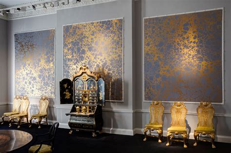 Calico Wallpaper And The Secrets Behind Its Striking Designs Vogue