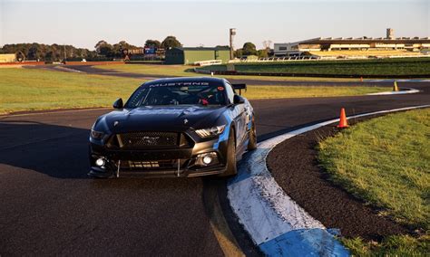 Melbourne Mustang Edge 4 Lap Driving Experience Experience Oz