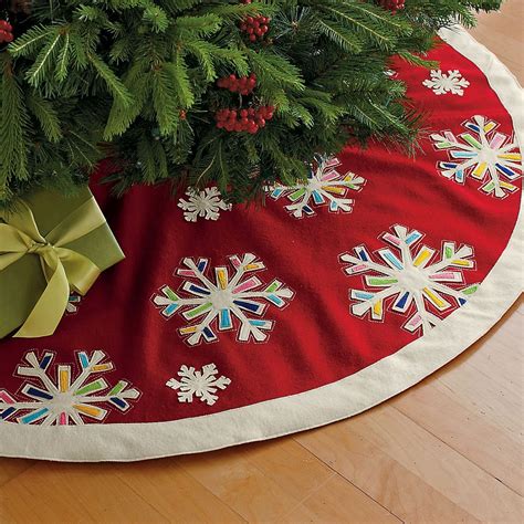 What Size Tree Skirt Should I Get For A 6 Foot Tree At Charles