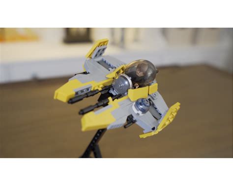 Jedi Interceptor Stand Mocboxing