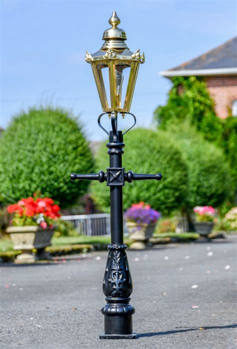 Victorian Lamp Posts Period Lamp Posts And Lanterns Since 1986