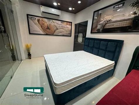 Queen Size Memory Foam Bed Mattress Thickness 4 Inches At ₹ 20000