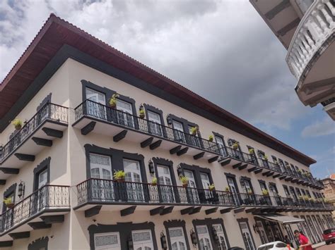 Edificios Estilo Colonial En Ciudad De Panamá Rpanama