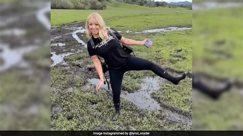 Us Billionaire Says She Stood In Queue For Hours To Land Job At Her Own
