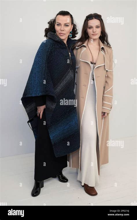 Debi Mazar Left And Evelina Maria Corcos Pose For Photographers Upon