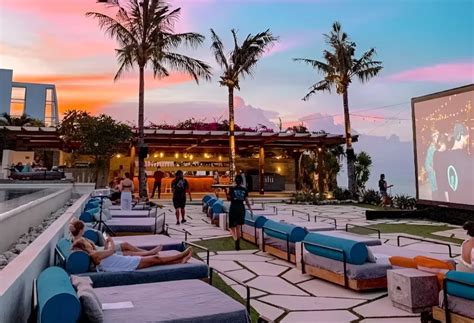 3 Venue Dining Party Bali Dengan Konsep Dinner Theater Spektakuler