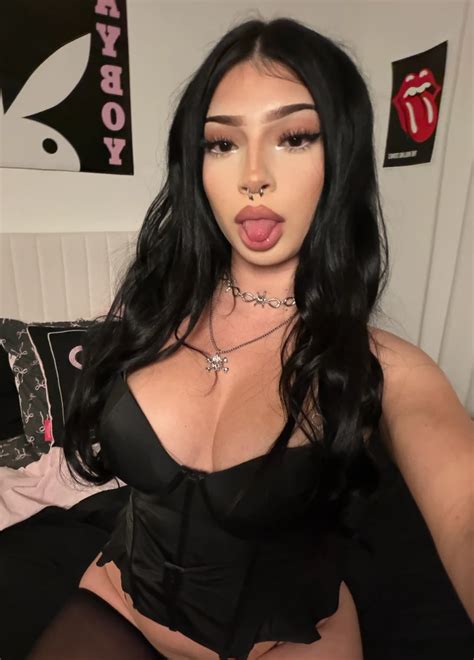 Check Out Kira ⋆ Itskiraswrld On Linkme