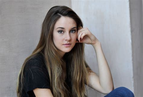 Shailene Woodley Wallpapers
