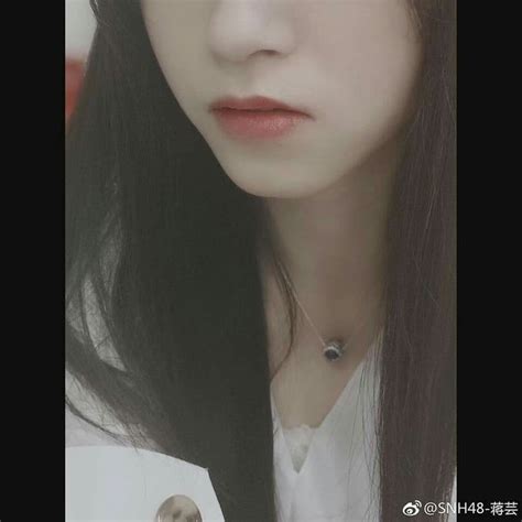 Pin By 一只废柴小狮 On 蒋芸 Jiang Yun Jewelry Pearls Pearl Earrings