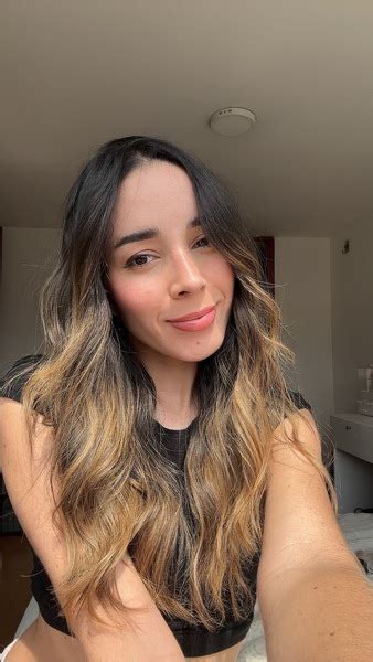 Teresa Saenz On Live Sex Cam And Webcam Chat Rabbitscams